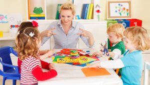 7 Interview Questions for EYFS Teaching Assistant (With Answers)